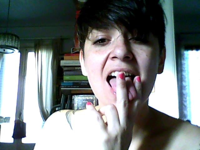 Nutrida agenda de pornoterrorista Leonor Silvestri en Chile