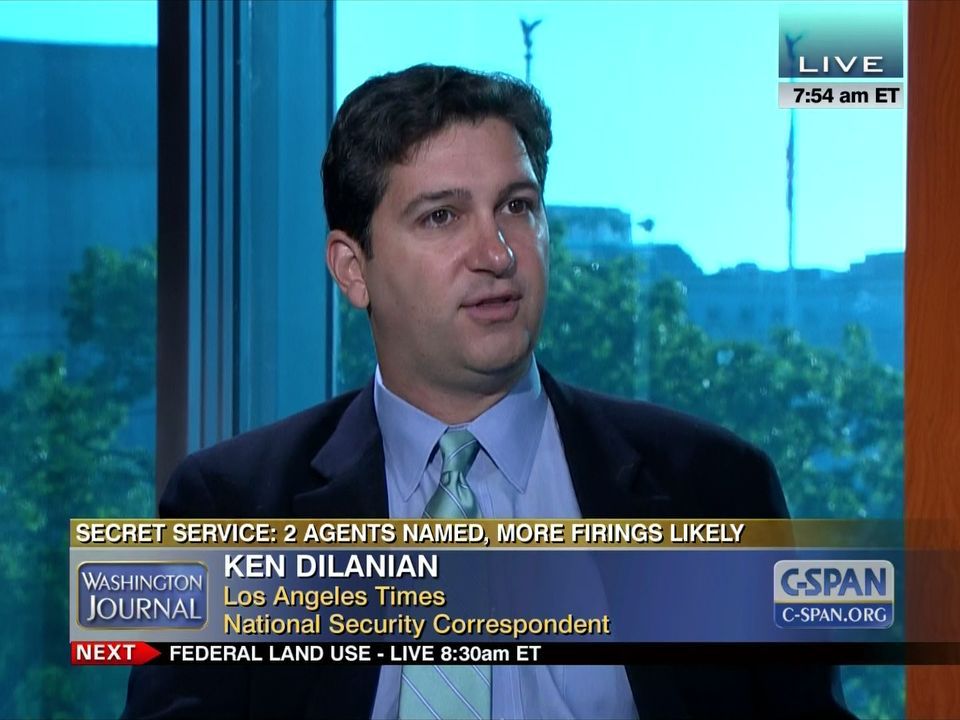 Periodista de Los Angeles Times editó artículos sobre la CIA y le ...