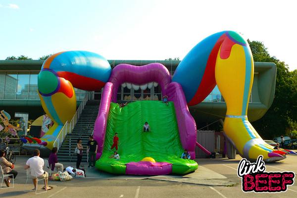 25 parques infantiles hilarantemente inapropiados