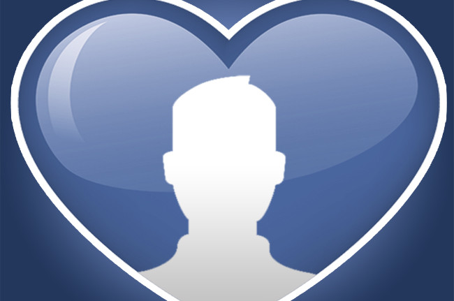 Las parejas que más comparten su relación por Facebook durarían más