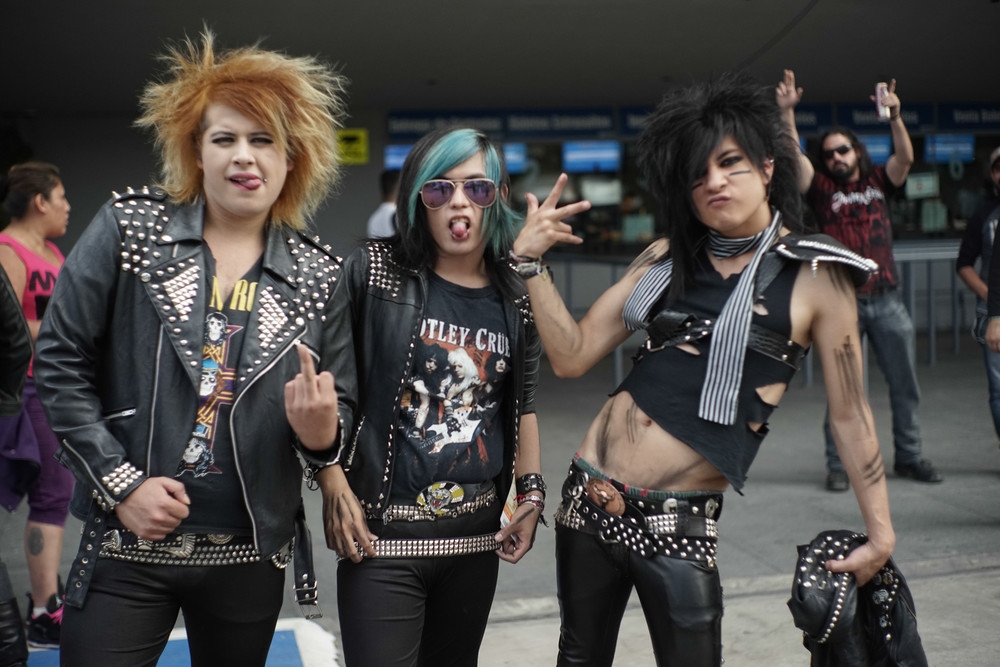 Así son los fans de Mötley Crüe en 2015