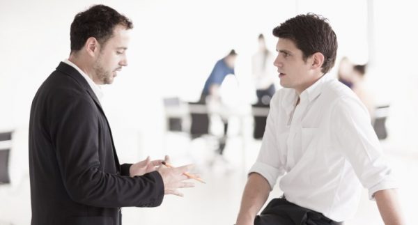 Por qué a veces es tan difícil mantener el contacto visual en una ...