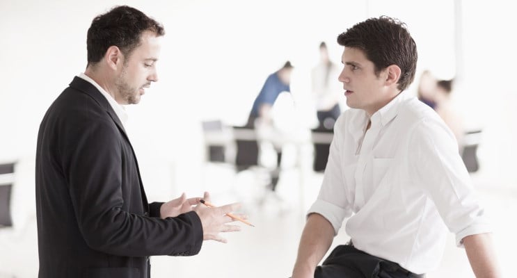 Por qué a veces es tan difícil mantener el contacto visual en una ...