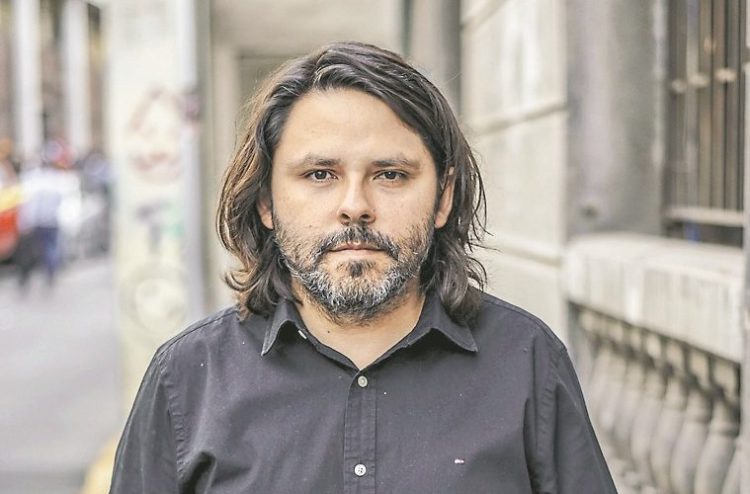 Partido Poder ofrece cupo a Alberto Mayol para competir por Santiago