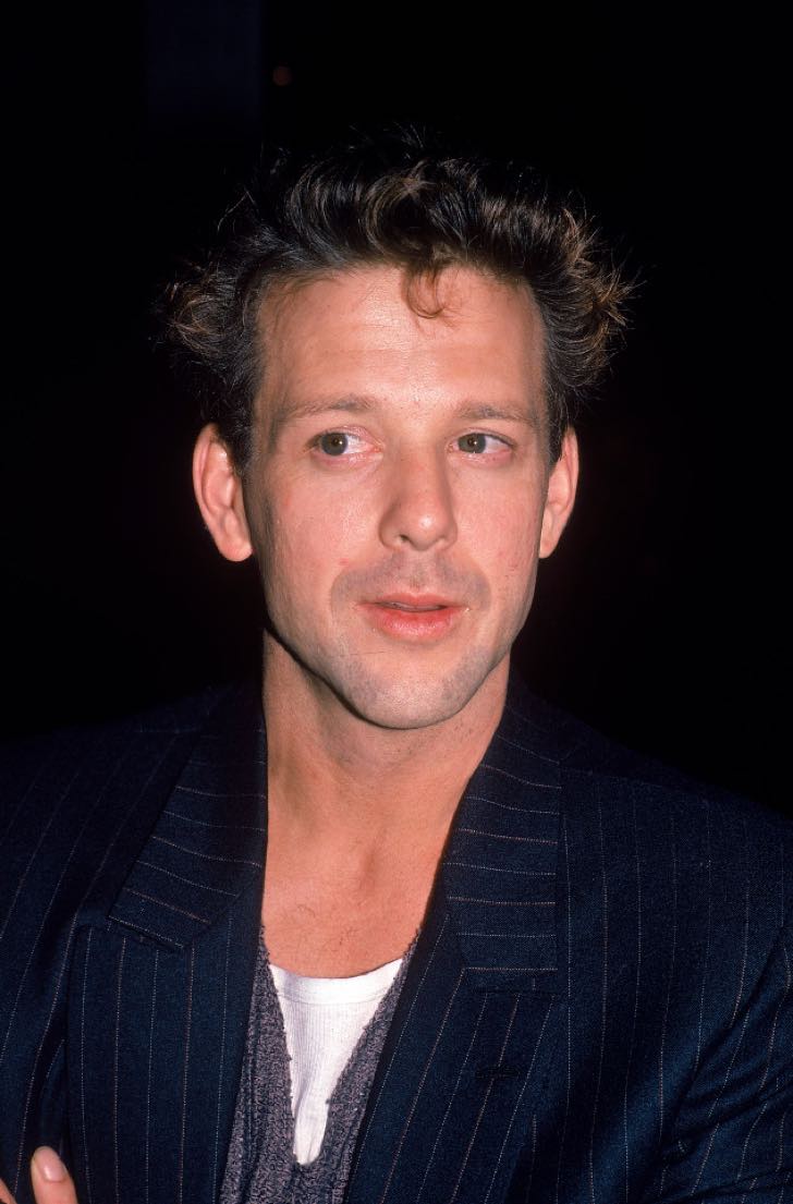 El tenebroso cambio de Mickey Rourke tras una nueva cirugía. Su rostro ...