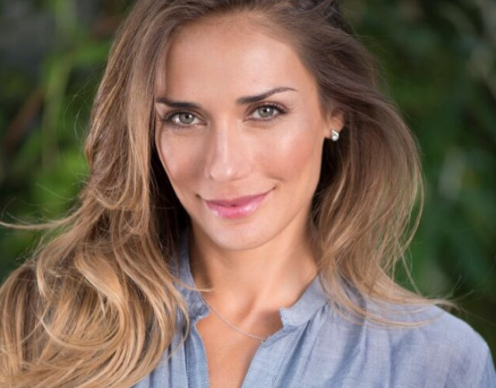 Jordi Castell publica foto de Carola de Moras en bikini y alborota a ...