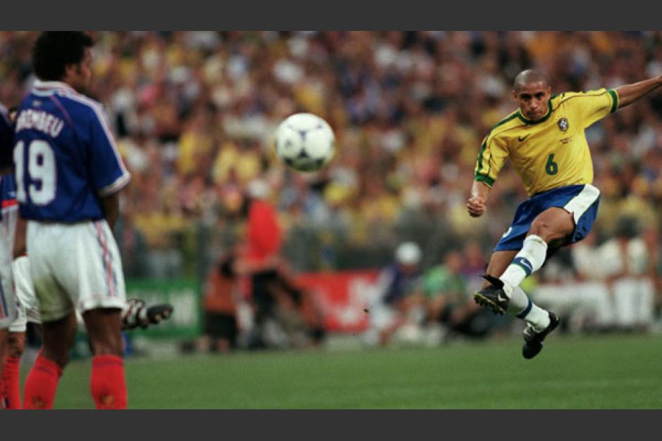 VIDEO: Roberto Carlos y el mejor gol de tiro libre de la historia: VIDEO: Roberto Carlos y el mejor gol de tiro libre de la historia: