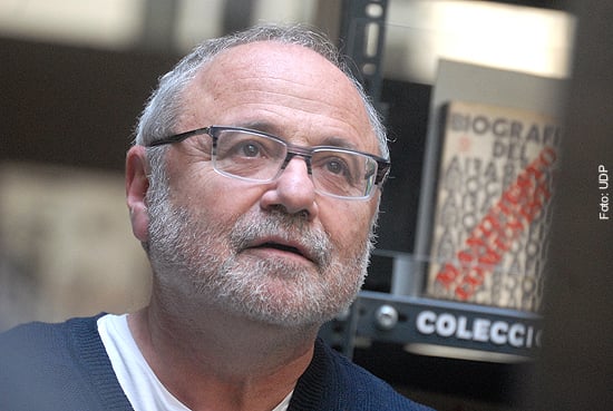 Artista Juan Guillermo Tejeda repasa a los Luksic por Fórmula E: Artista Juan Guillermo Tejeda repasa a los Luksic por Fórmula E: