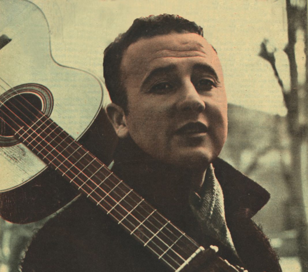 Los 90 años de Rolando Alarcón: La vida profunda de un músico marginado