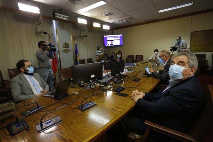 Comisión Revisora Aprueba Acusación Constitucional Contra Ministro