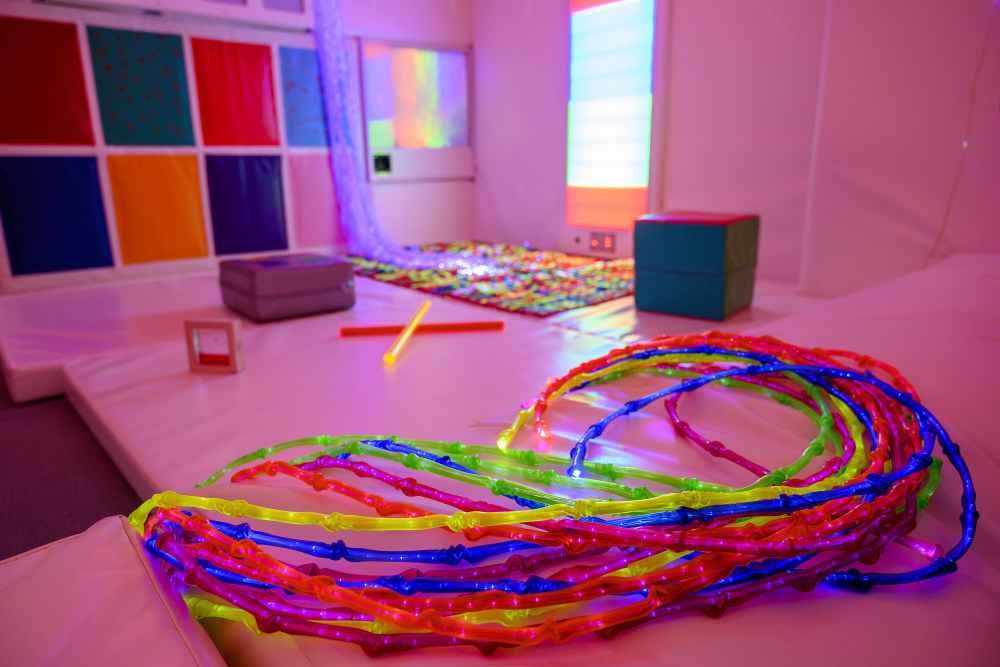 Construirán cámaras multisensoriales para personas con autismo