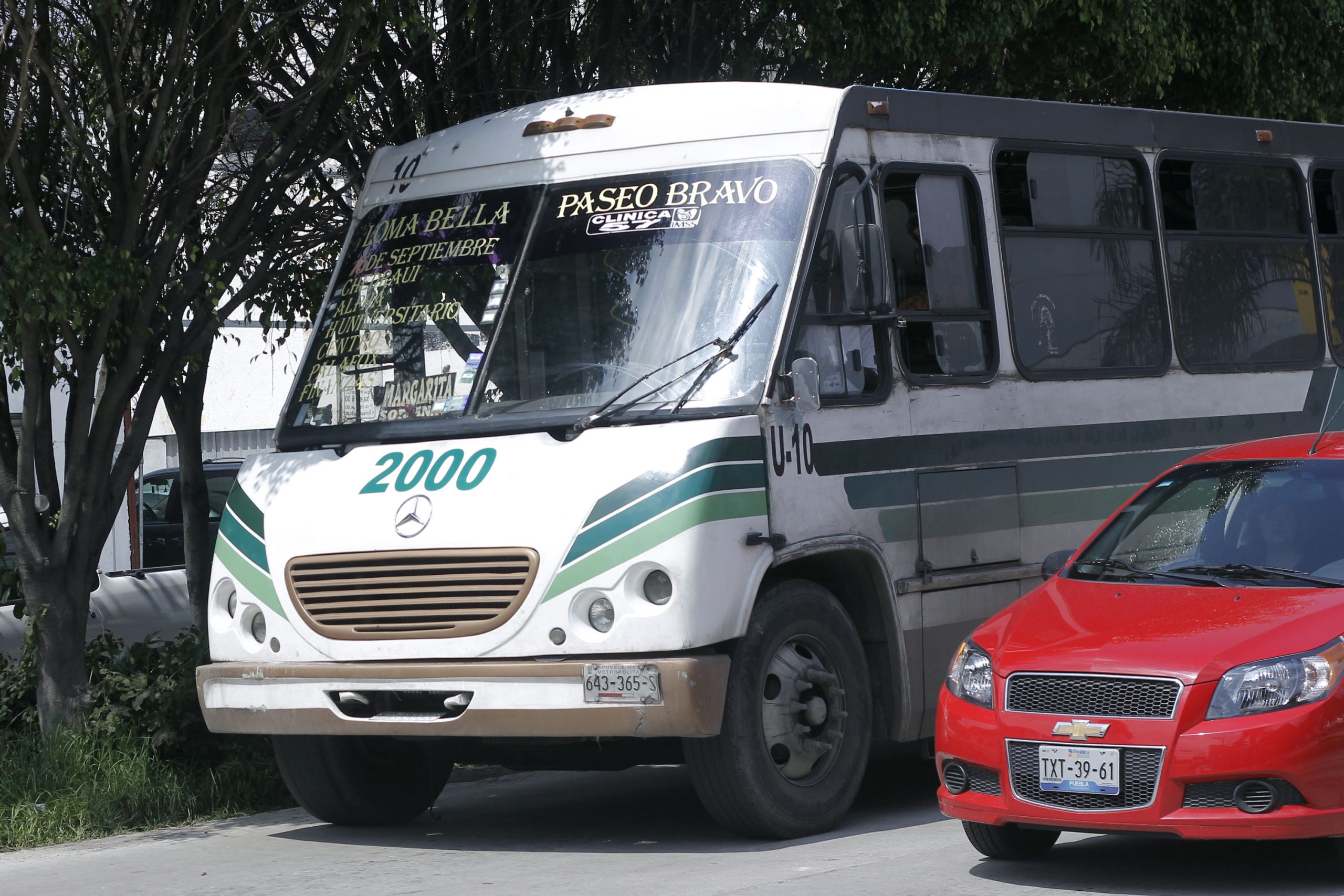 Vuelve Ruta 2000 a dar servicio y le retiran dos unidades