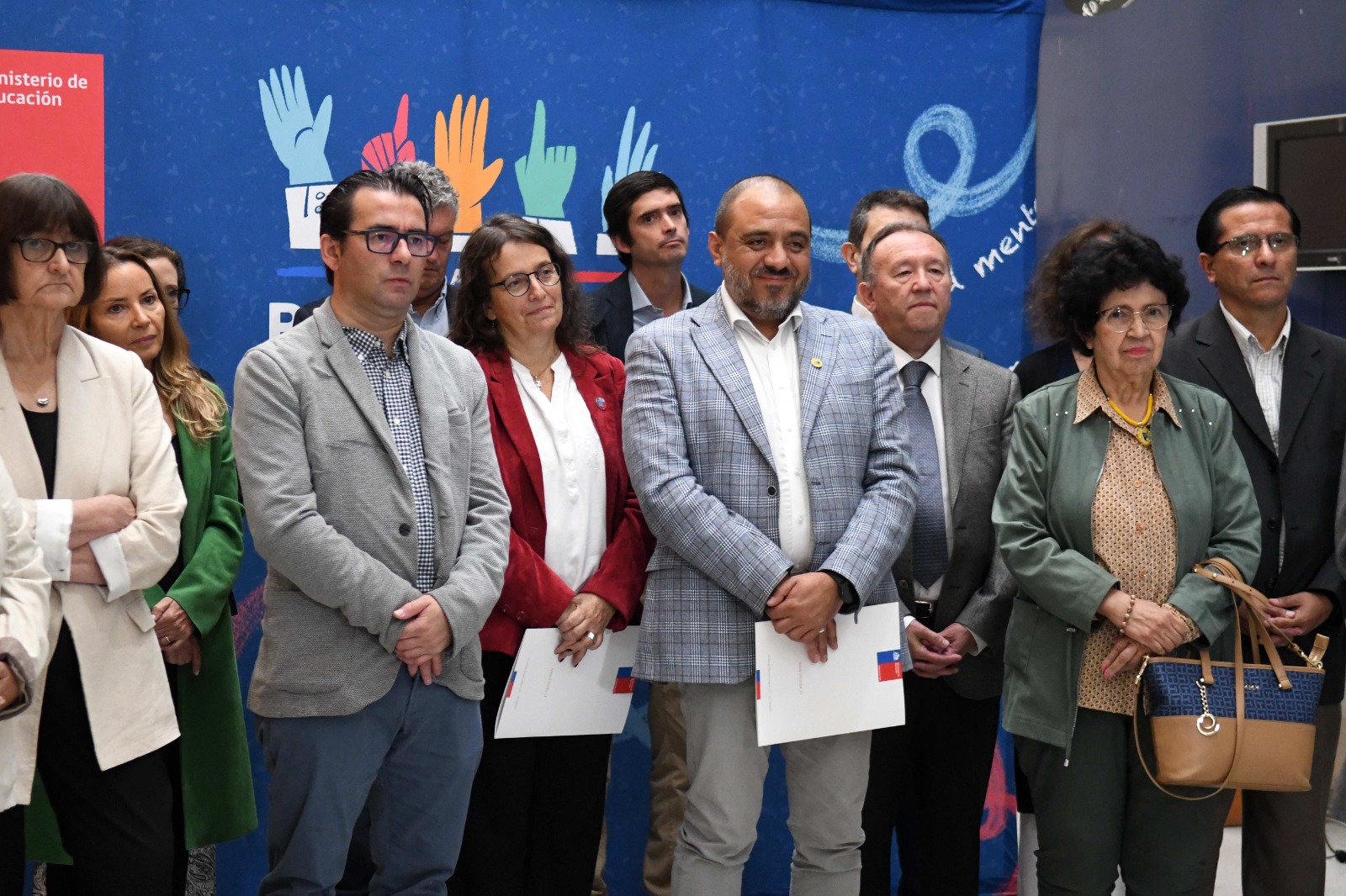 Mineduc reporta alza en promedio de asistencia a clases y menor número ...