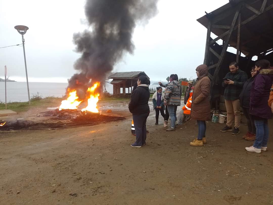 No tienen agua hace casi 2 meses y siguen sin solución: Vecinas y vecinos de La Aguada en Corral ...
