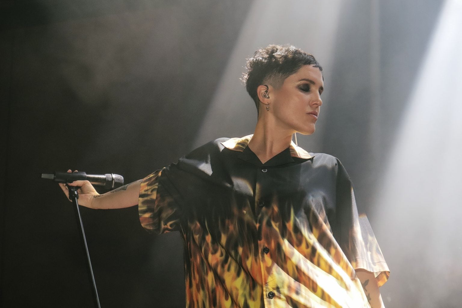 «Lo que no hablas»: Artista chilena Fran Straube presenta otro adelanto ...