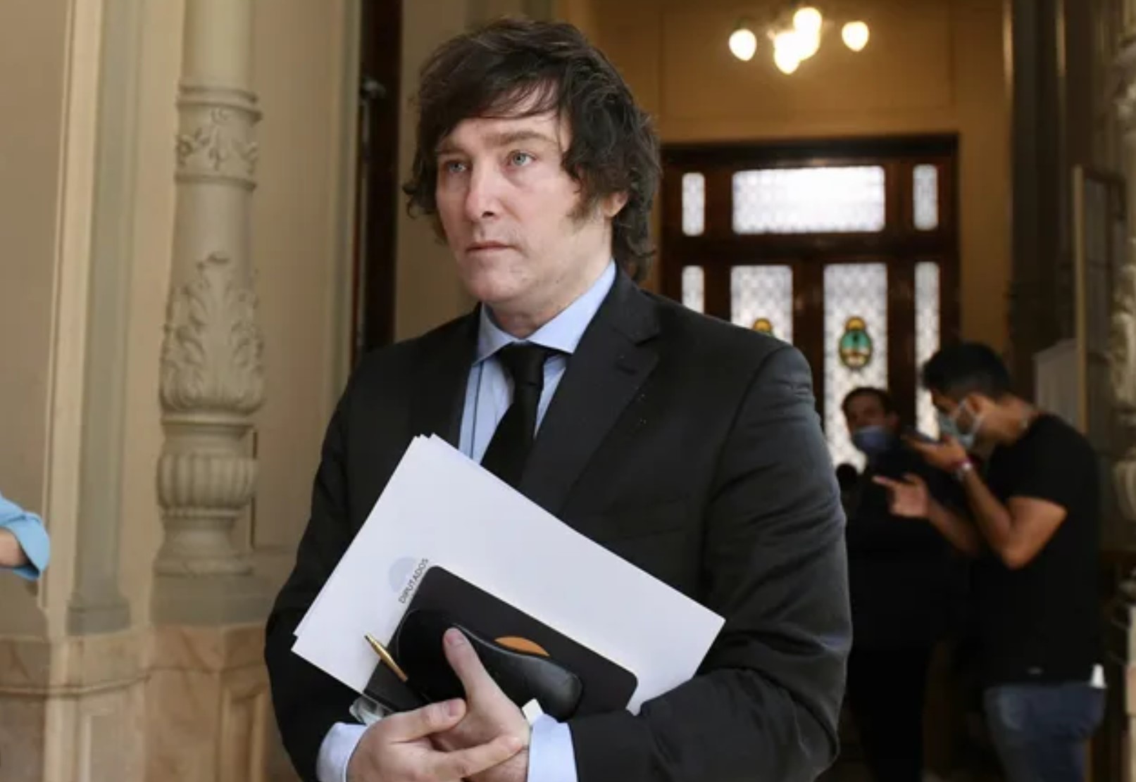 Argentina: ultraderecha con Javier Milei aventaja en primarias