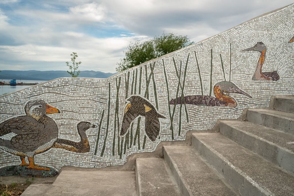 New Mosaic Mural Enhances the Landscape Along Lake Villarrica